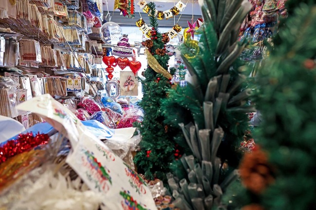 Atribut Natal Dijual Terbuka di Riyadh, Otoritas Membantah – SUARAISLAM.ID