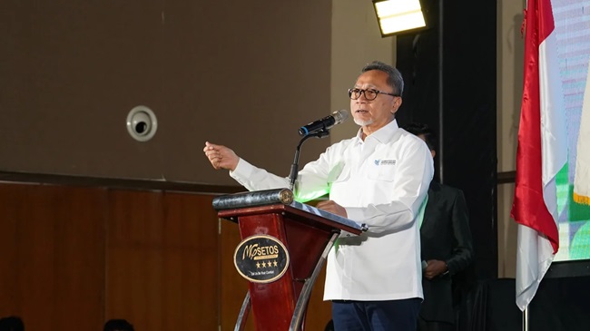 Sebut Jamaah Diam Setelah Fatihah dan Tunjuk Dua Jari Saat Tasyahud ...